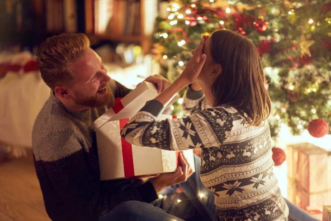 26 Absolutely Perfect Short and Romantic Christmas Poems - GenTwenty