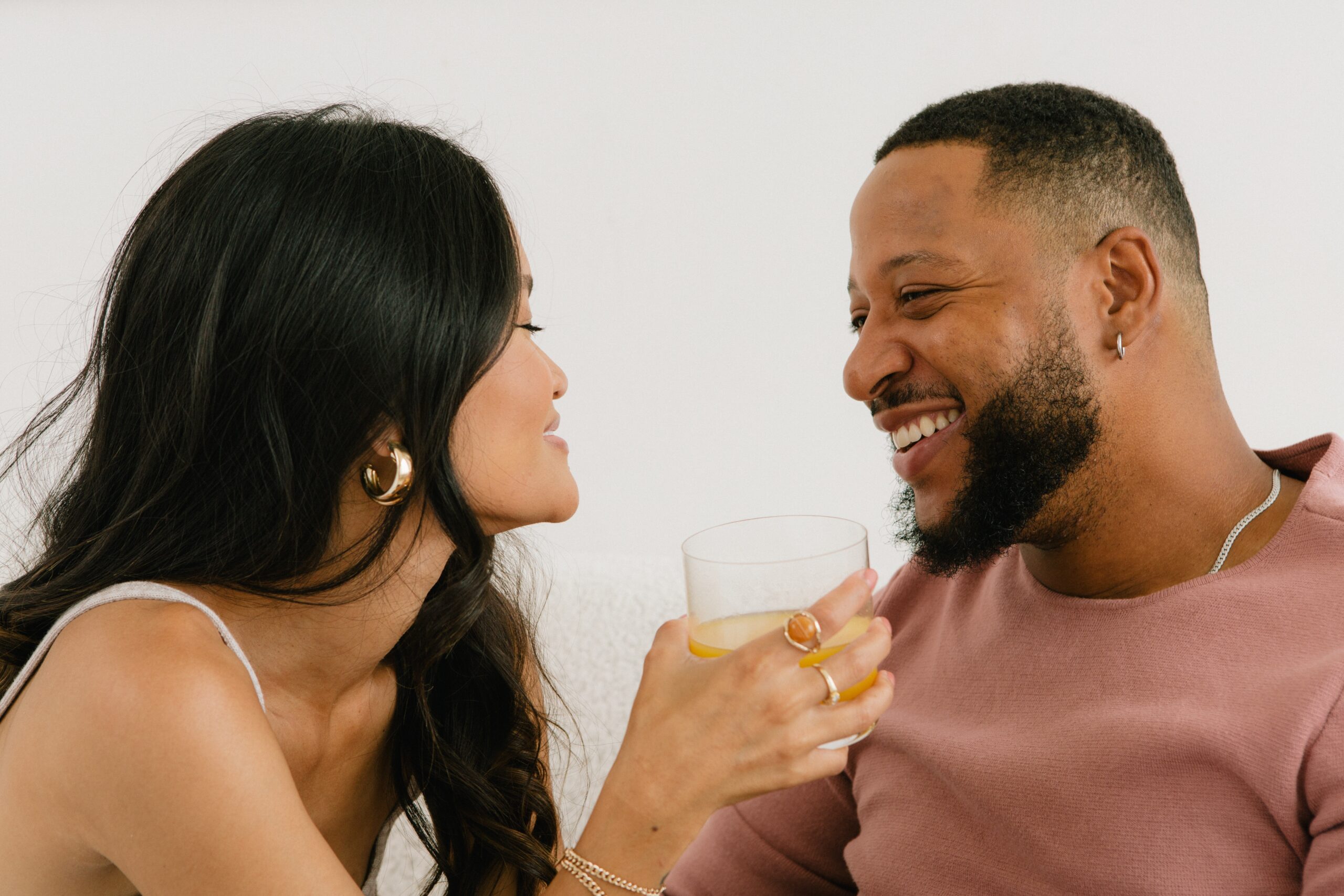 Guides To Online Dating