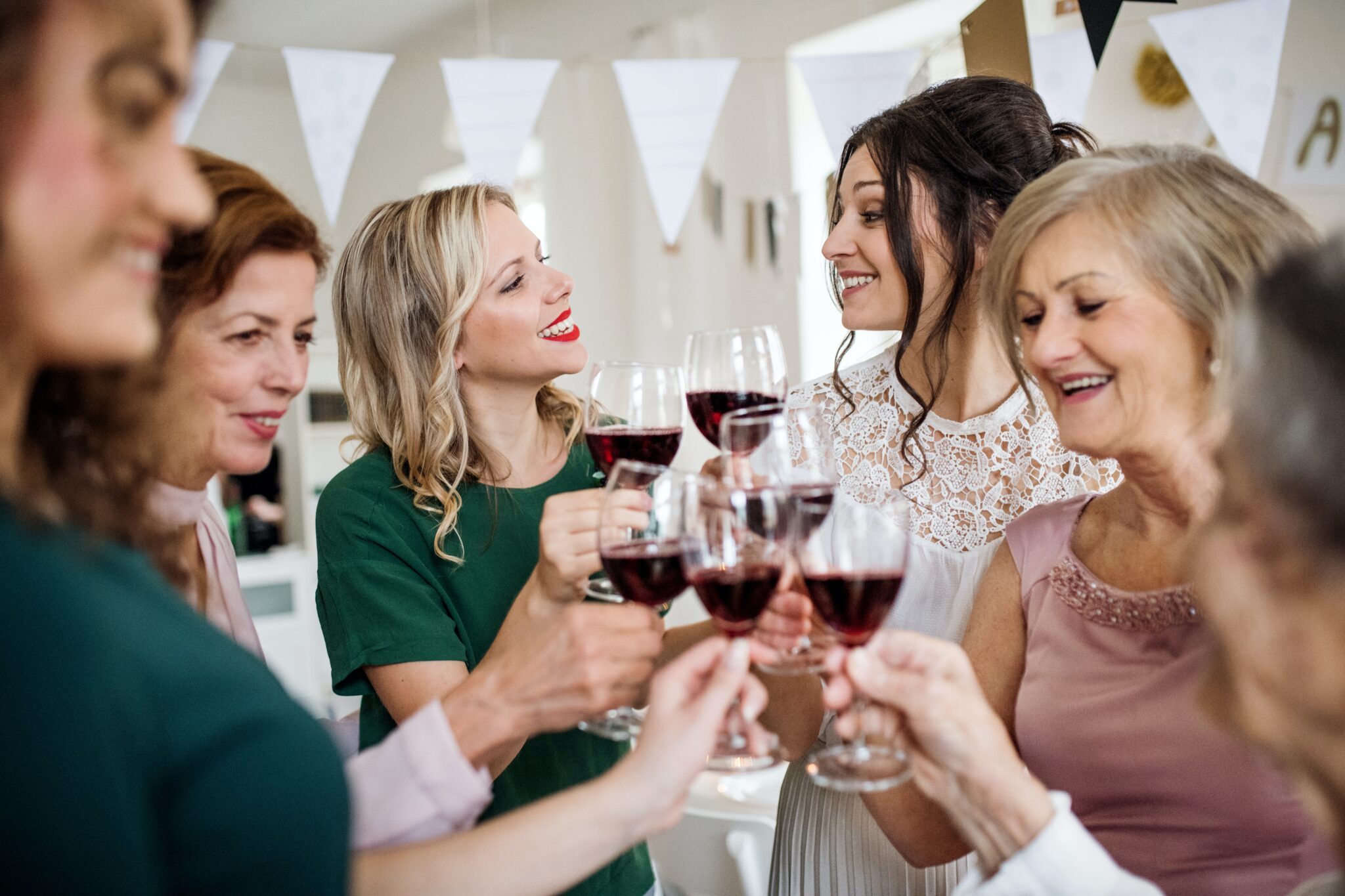 25 Iconic 25th Birthday Party Themes To Celebrate With - GenTwenty