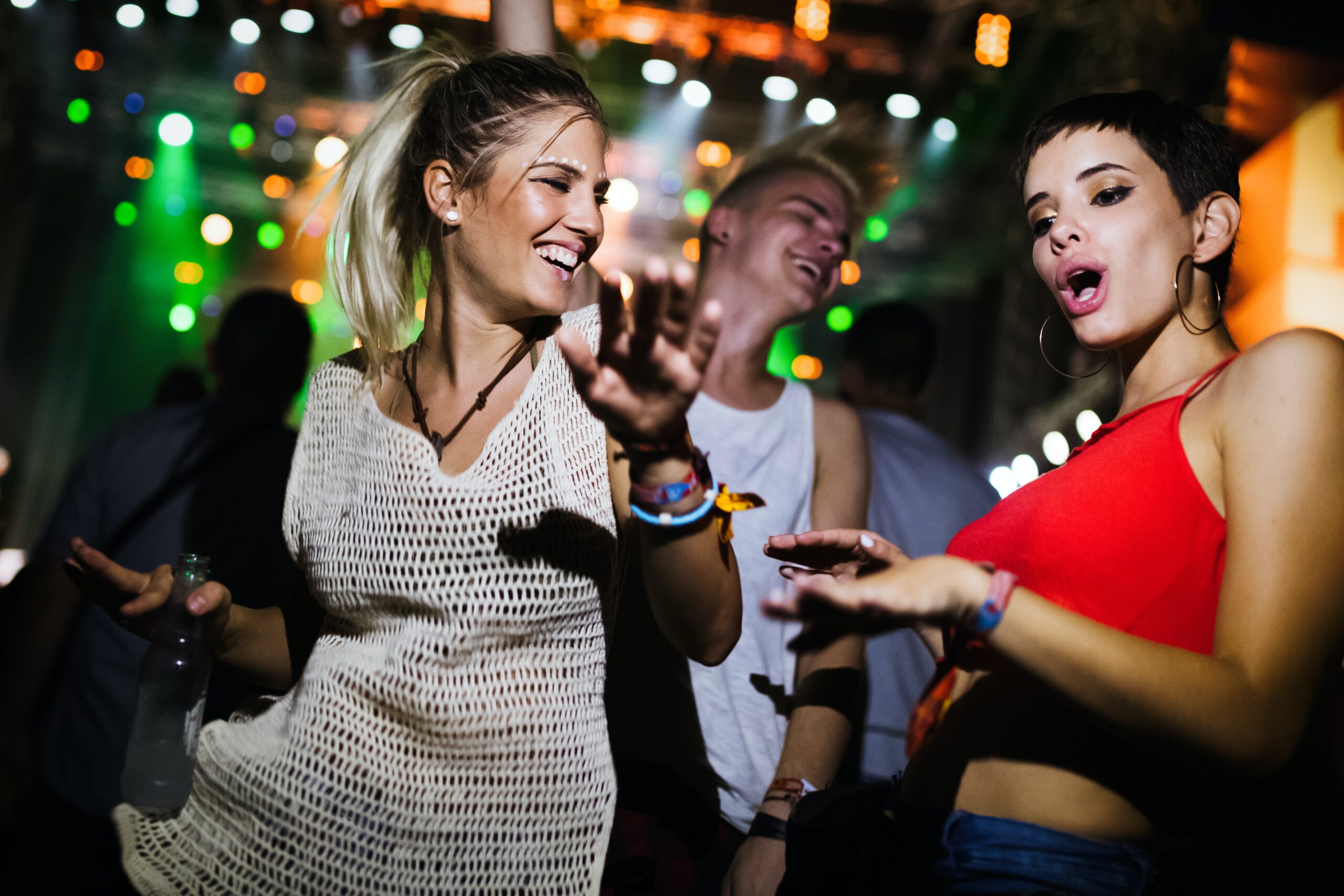 7 Things That You Can Try At A College Party - GenTwenty
