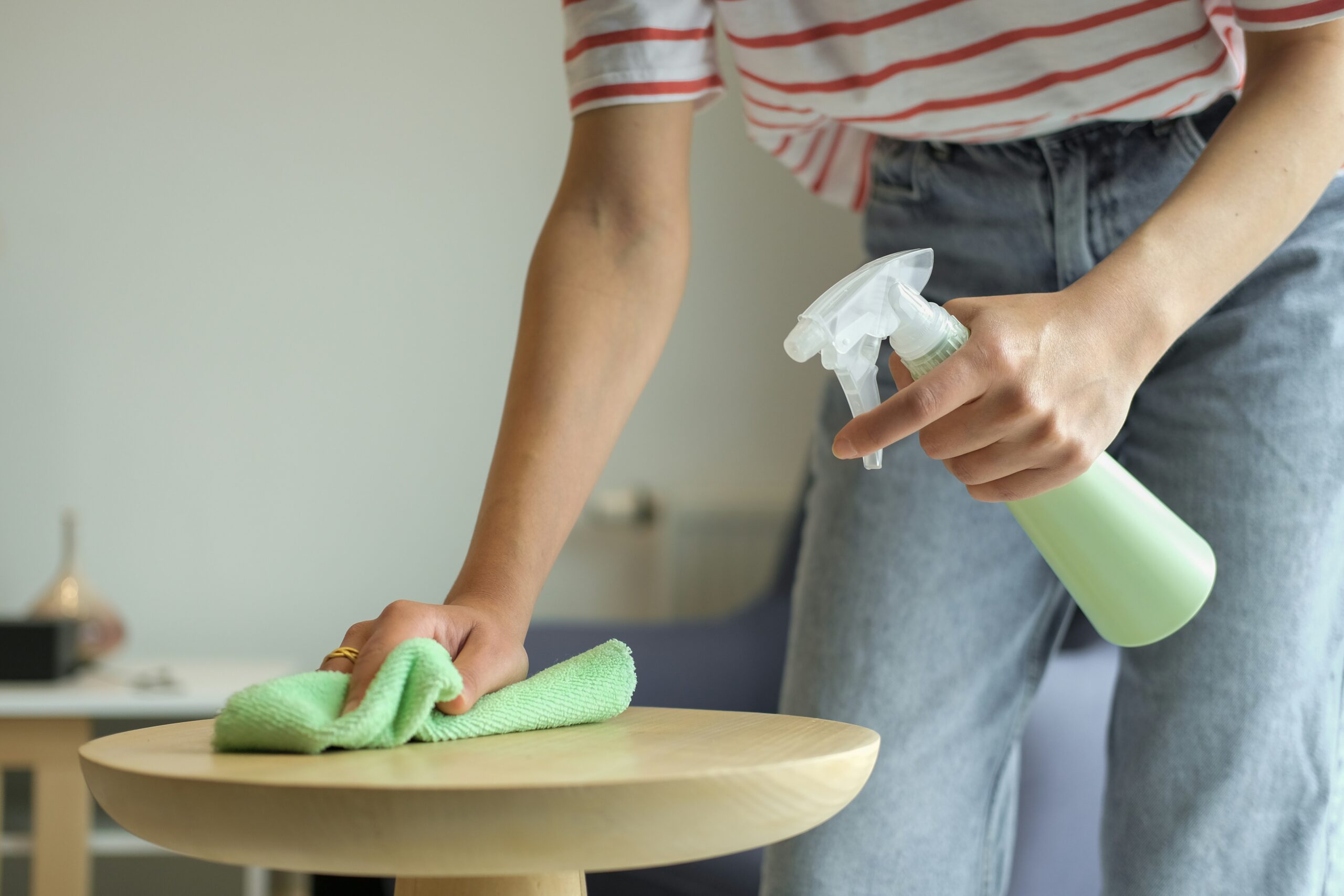 10 Everyday Cleaning Hacks Every Busy Woman Should Know - GenTwenty