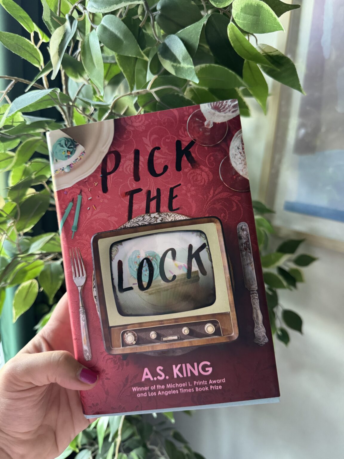 9 New Books To Add To Your Fall TBR - GenTwenty